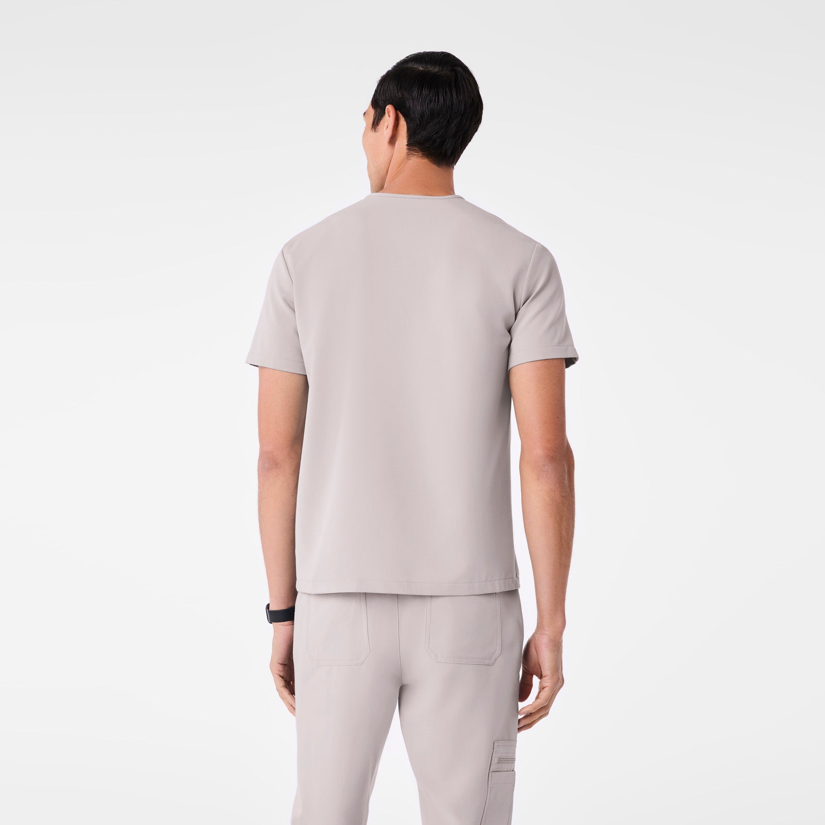 Men's Leon™ Three-Pocket Scrub Top - Slate · FIGS