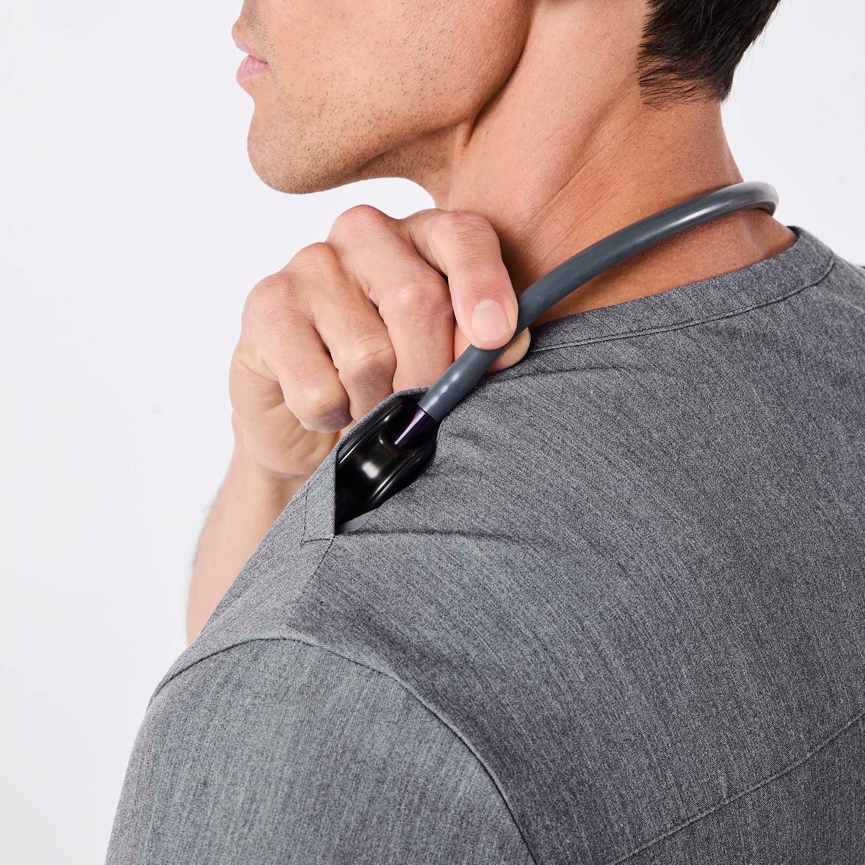 Men's Corfield Henley Scrub Top - Graphite · FIGS