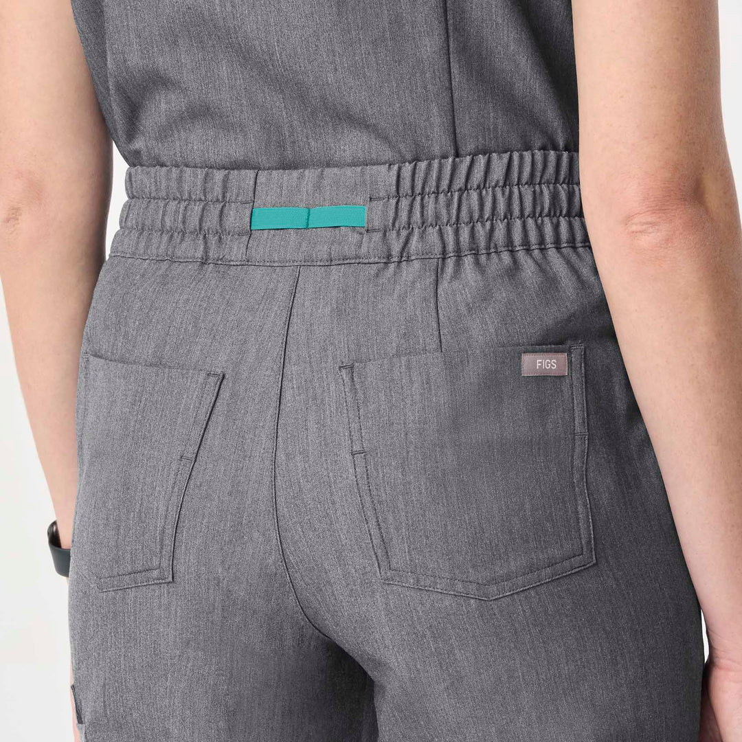Women’s High Waisted Dowa Scrub Pants - Graphite · FIGS