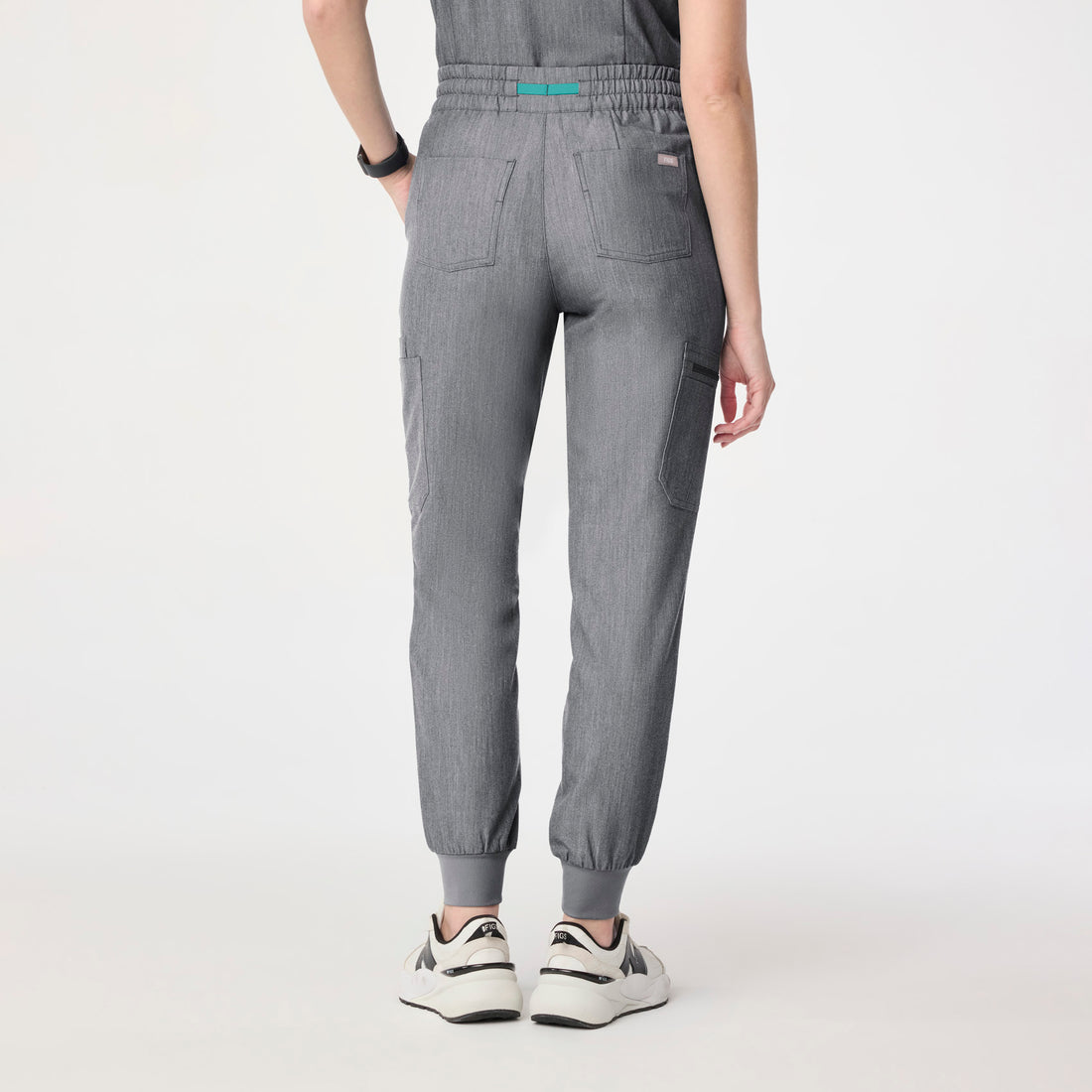 Women’s High Waisted Uman Relaxed Jogger Scrub Pants - Graphite · FIGS