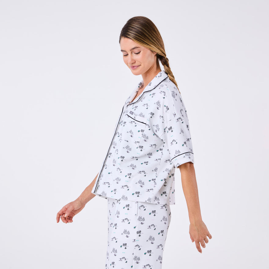 Women’s Apres Print Pajama Top - White · FIGS
