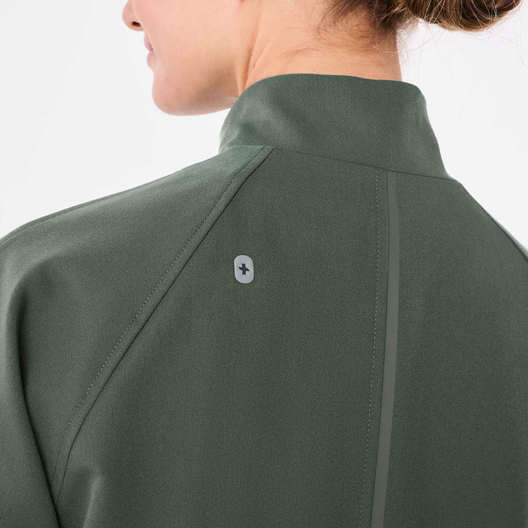 Women’s Sydney Scrub Jacket - Moss · FIGS