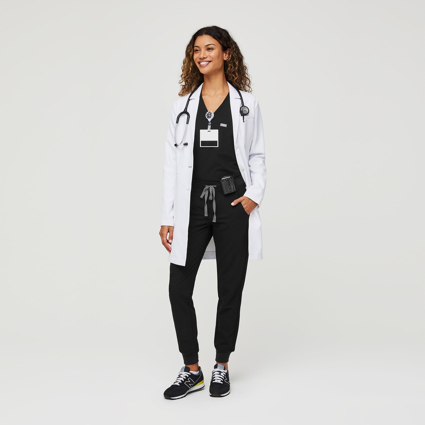 Women’s Bellevue Slim Long Lab Coat - White · FIGS