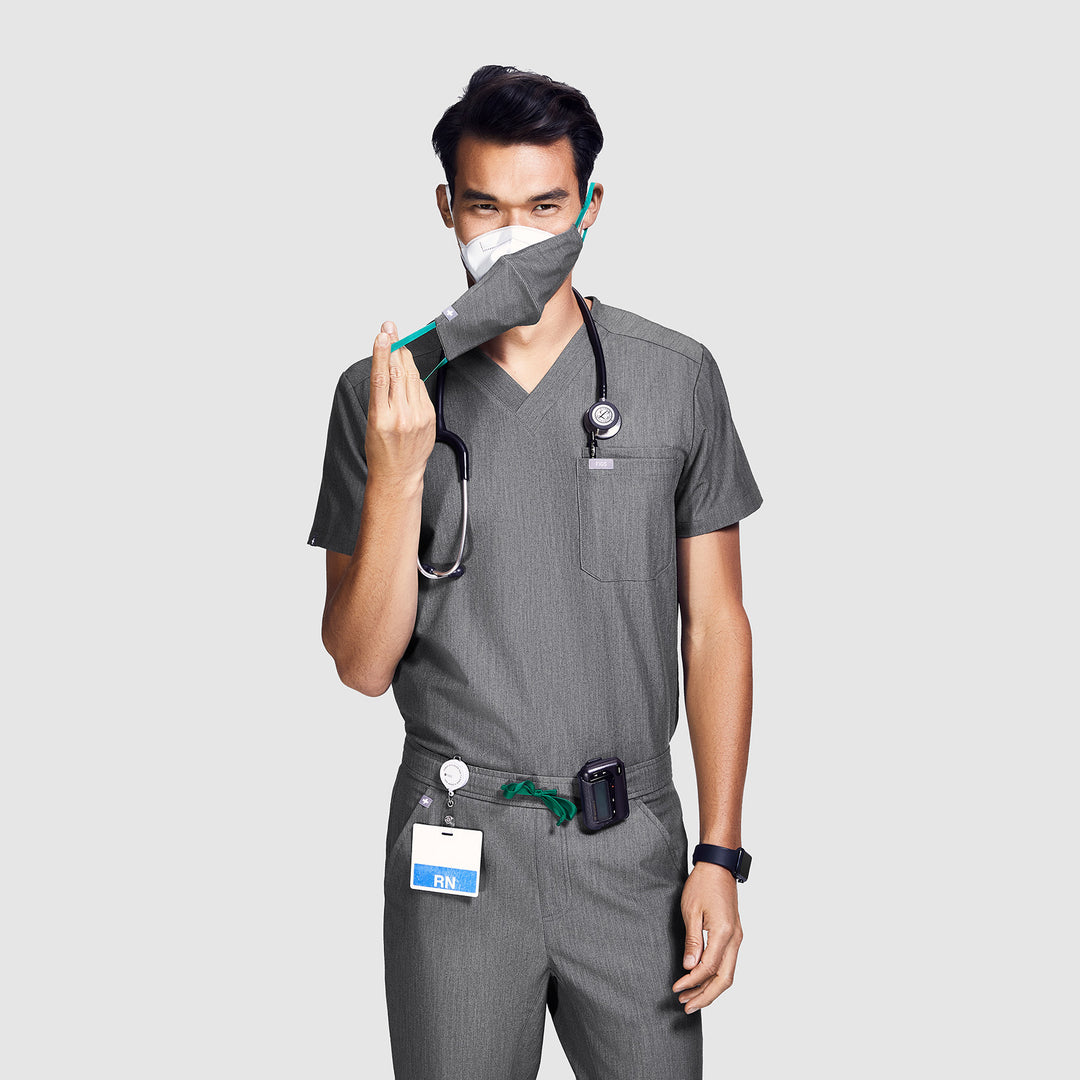 FIONx™ Core Face Mask - Graphite · FIGS