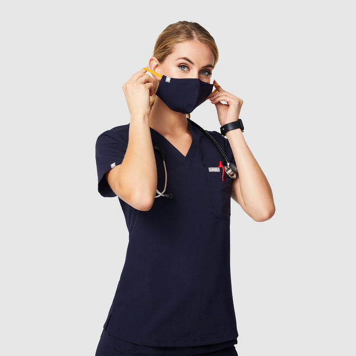 FIONx™ Core Face Mask - Navy · FIGS