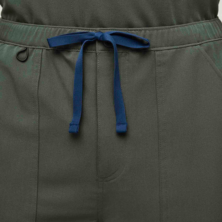 Men's Cairo Cargo Scrub Pants™ - Moss · FIGS