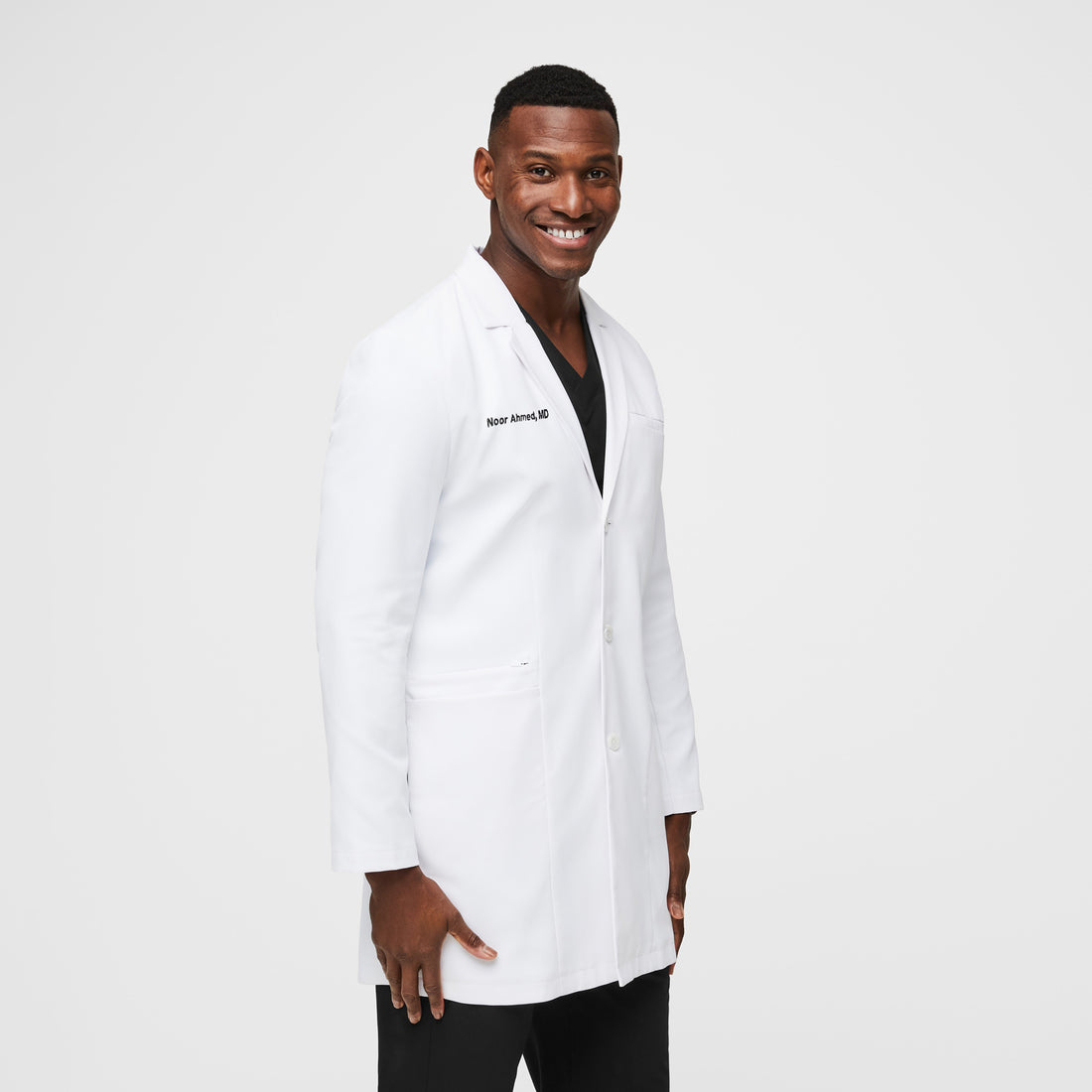 Men’s Harlem Long Lab Coat - White · FIGS