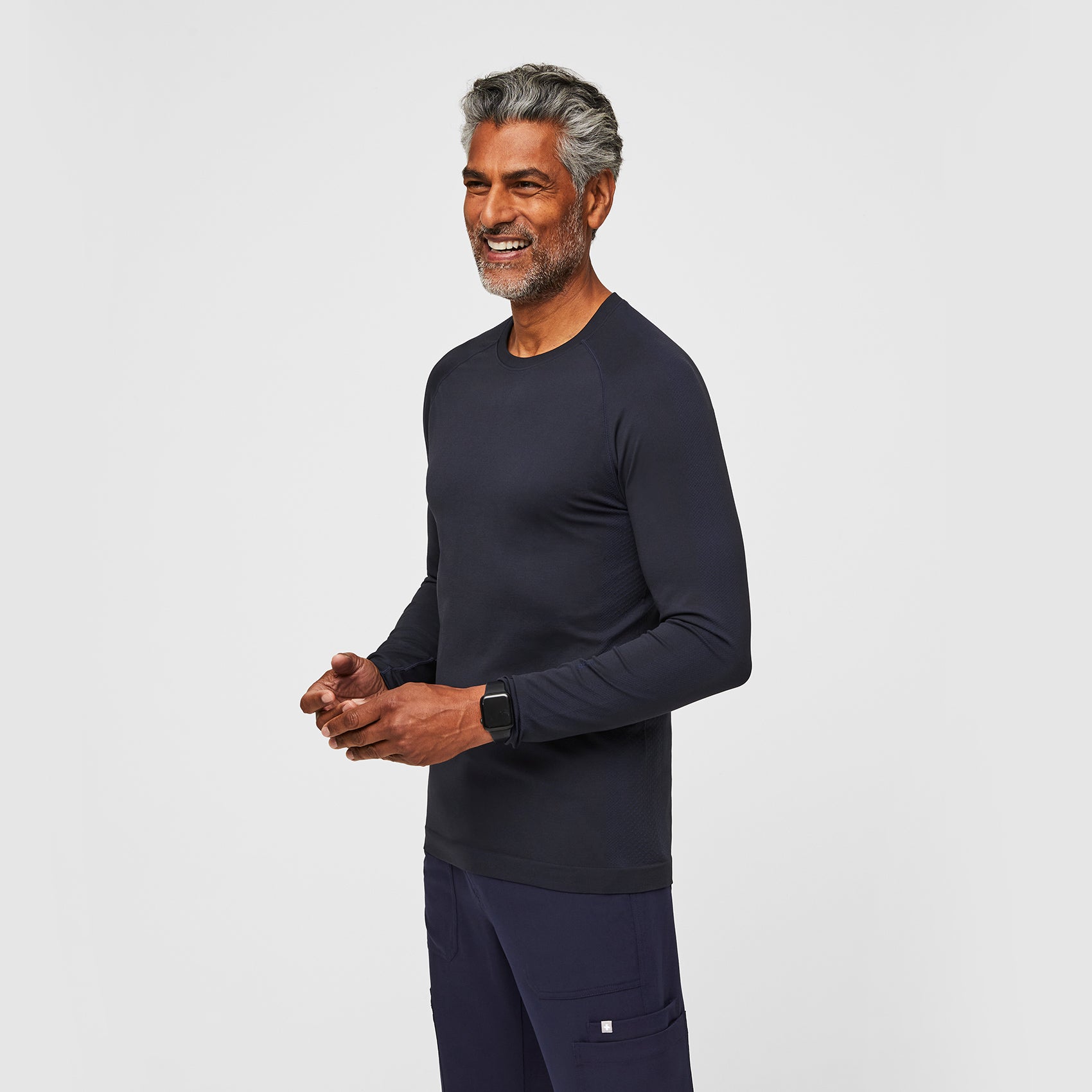 Men's Makato Longsleeve Performance Underscrub - Navy · FIGS