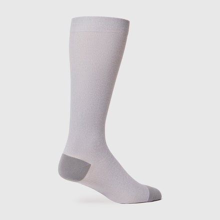 Men's Solid Compressions Socks - Grey · FIGS