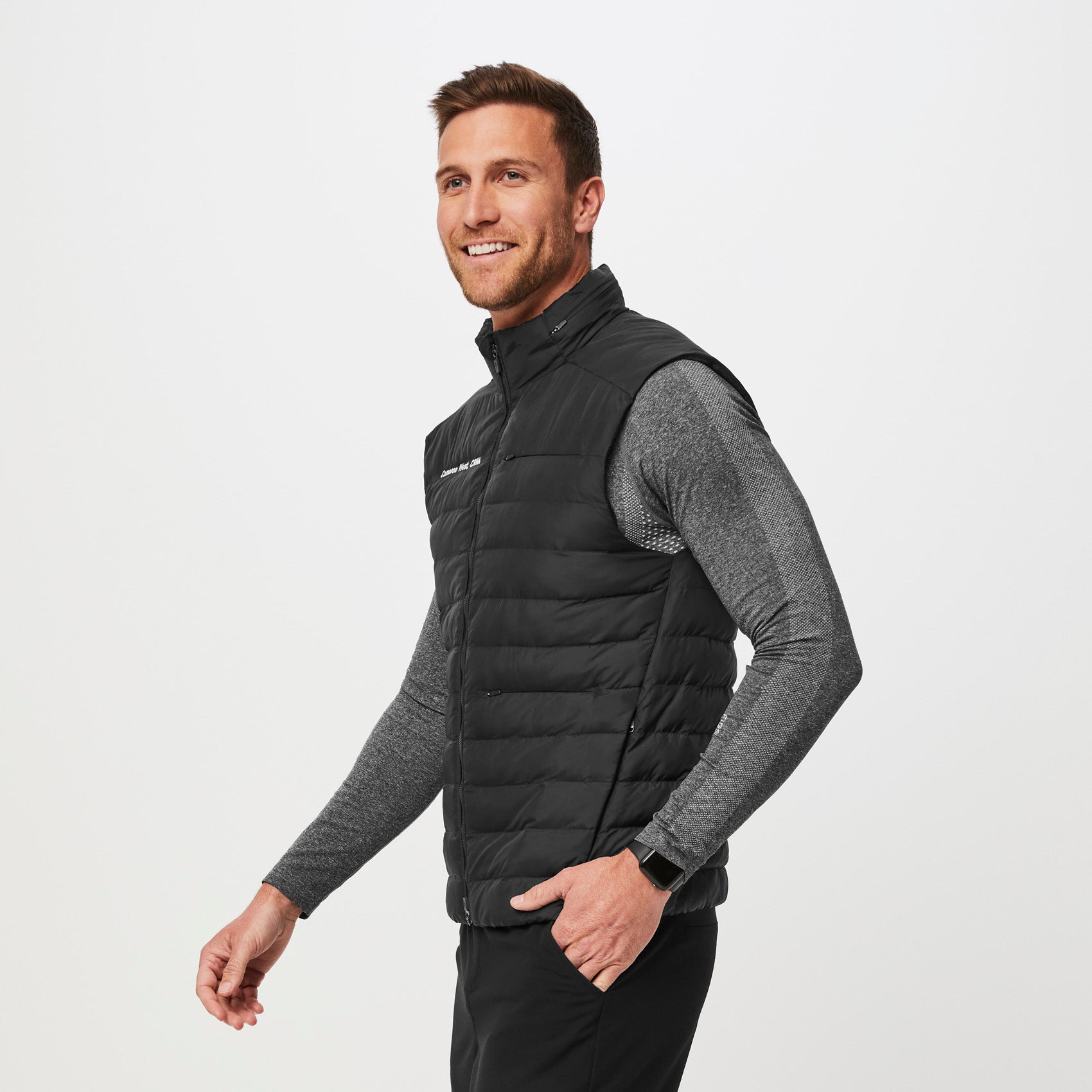 Men’s On-Shift Packable Puffer Vest™ - Black · FIGS
