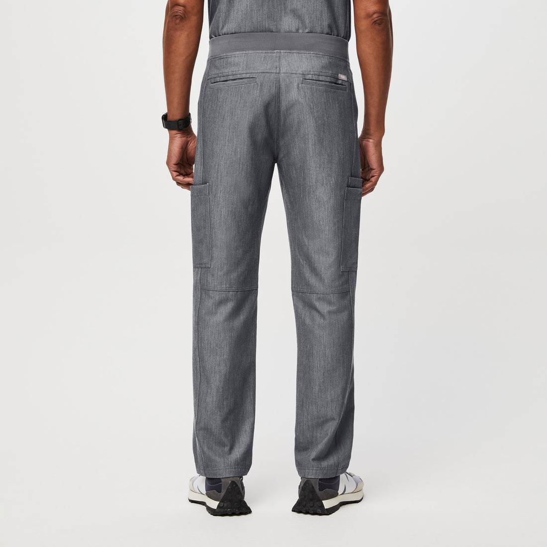 Men's Axim Cargo Scrub Pants™ - Graphite · FIGS