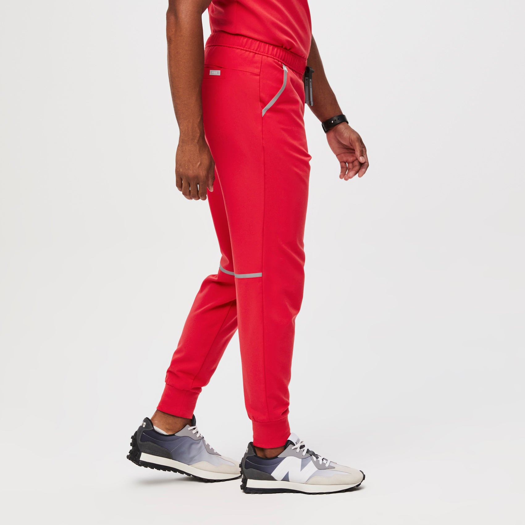 Men's Tansen Jogger Scrub Pants - Neon Red/Hi-Vis · FIGS