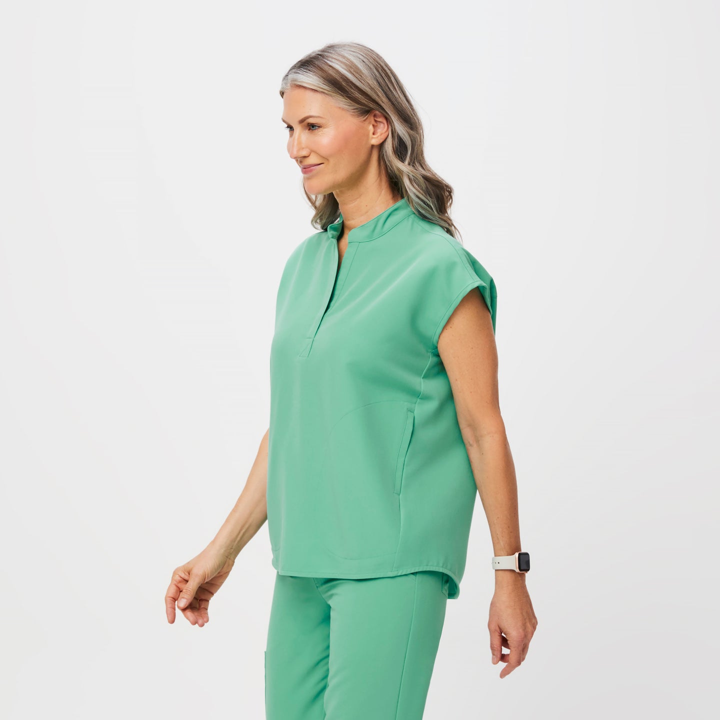 Women's Rafaela Oversized Scrub Top™ - Surgical Green · FIGS