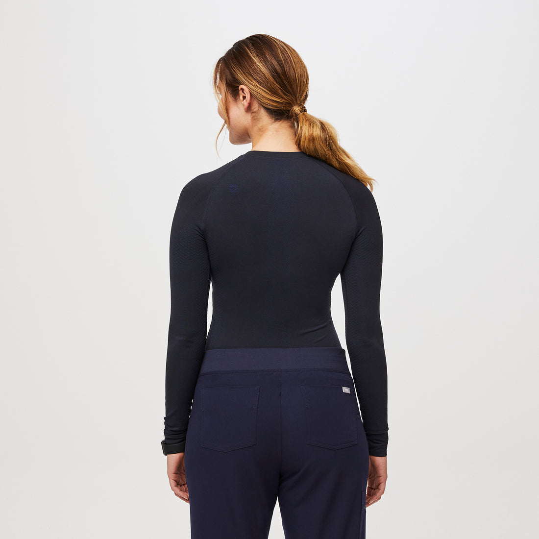 Women's Salta Seamless Longsleeve Underscrub - Navy · FIGS