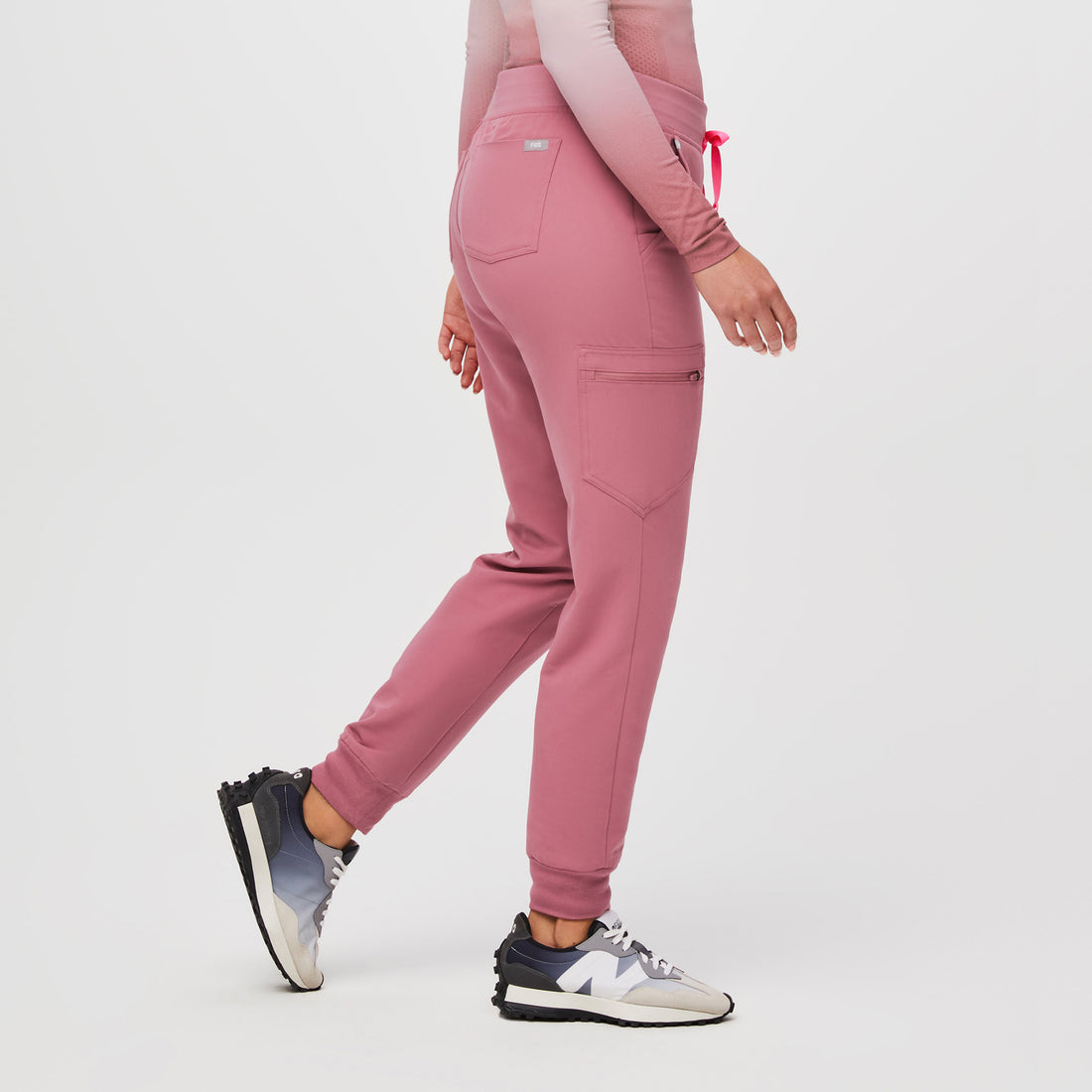 Women's Zamora Jogger Scrub Pants™ - Quartz · FIGS